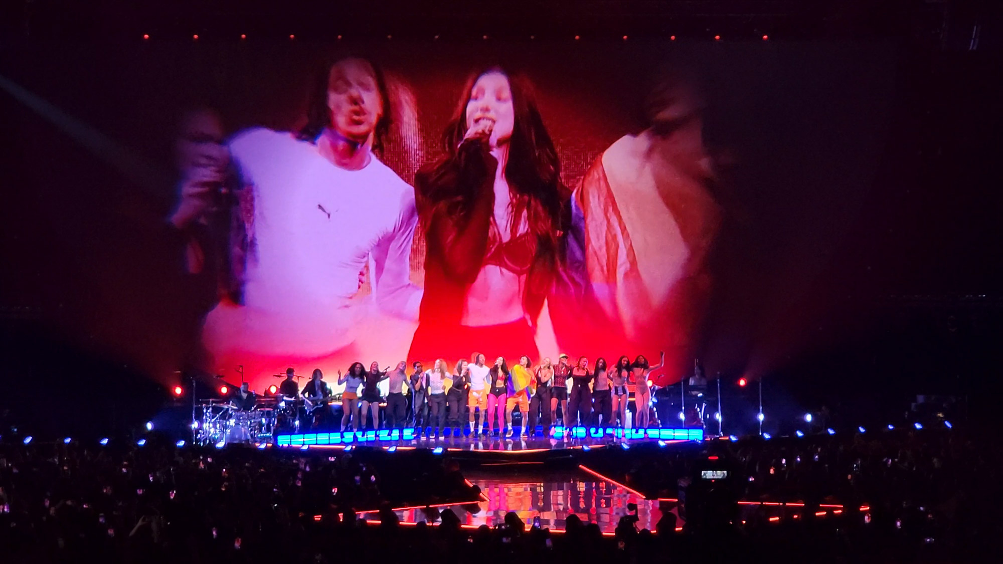Dua Lipa : Future Nostalgia Tour - Prudential Center, Newark (2022 ...
